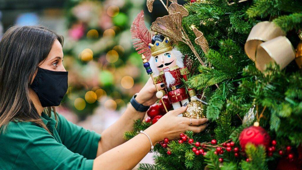 Dobbies’ Braehead store gets into the festive spirit with a Christmas ...